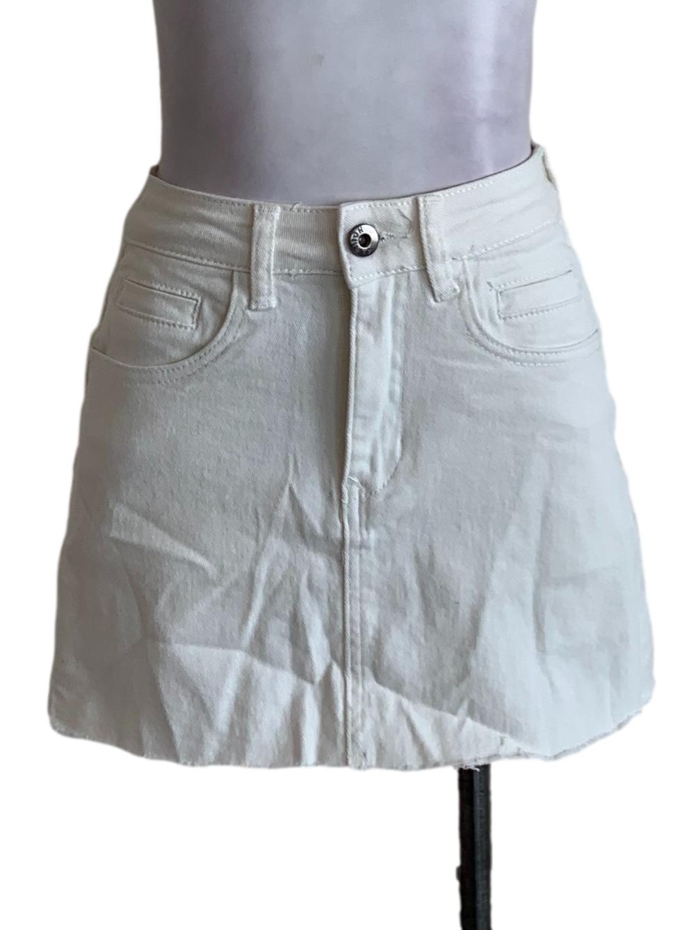 Hervelvetvase White Plain Mini Skort | REFASH